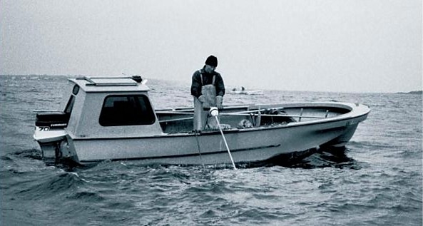 Boats and Gear for Hard Clams Harvesting